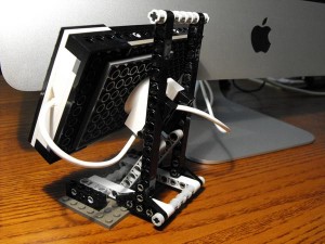 DIY Lego iPhone Dock