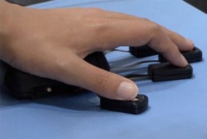 The 5 Finger Mouse Features Hand Recognition (Video)