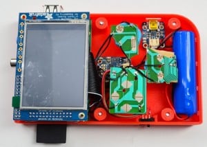 Awesome Raspberry Pi Game Boy Handheld Console Created (video)