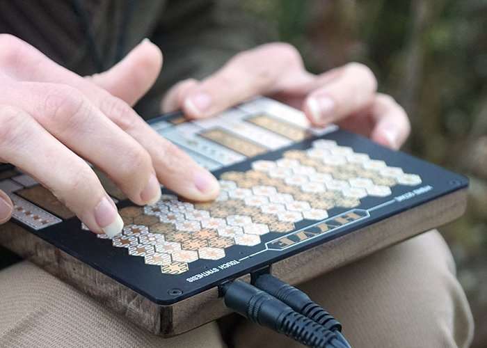 Unique Hyve Touch Synthesiser Hits Kickstarter From $79(video) - Geeky ...