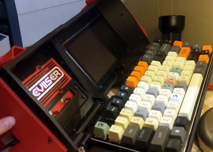 Raspberry Pi Reviiser Cyberdeck portable mini PC - Geeky Gadgets