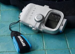DIVEROID protects your smartphone under the waves - Geeky Gadgets