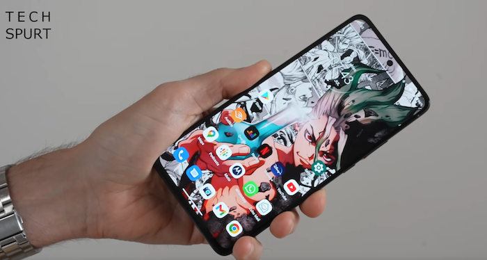 Motorola Moto Edge 30 gets reviewed (Video) - Geeky Gadgets