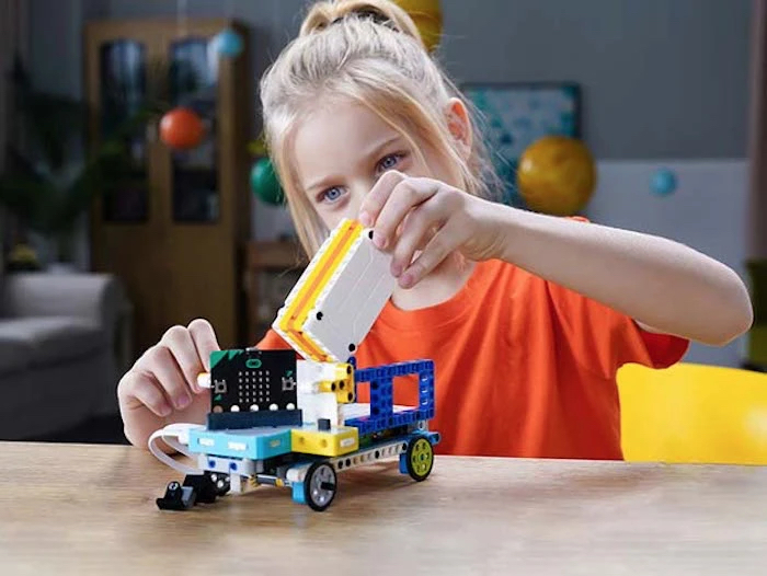 Deals Reminder: Crowbits Inventor Kit for Micro: Bit - Geeky Gadgets