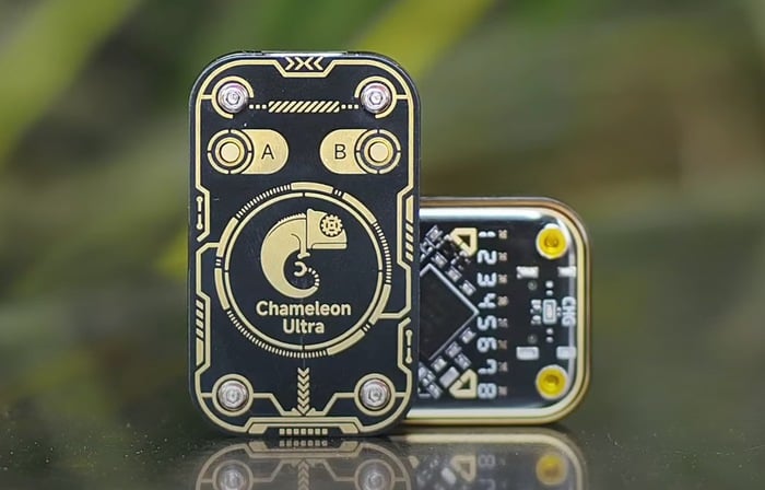 ChameleonUltra programmable RFID emulator - Geeky Gadgets