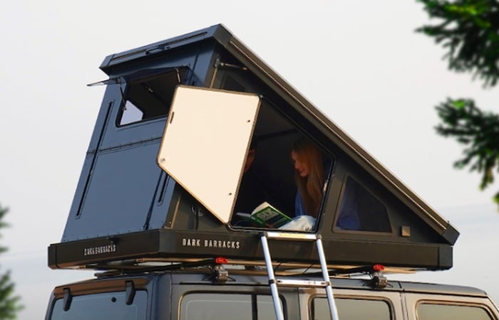 Dark Barracks hard shell vehicle roof top tent - Geeky Gadgets