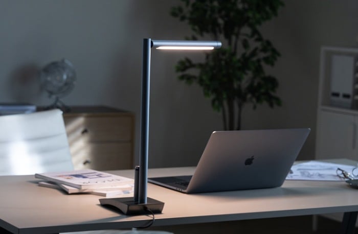 BORING LED modular desk light with fast wireless charger - Geeky Gadgets