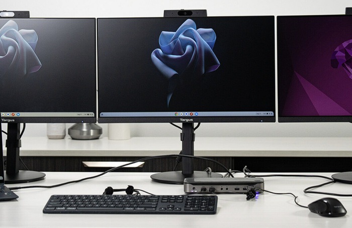Dual Host Hybrid KVM docking station : single, dual or triple 4K ...