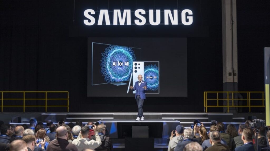 Samsung NX1100 Camera Gets Official