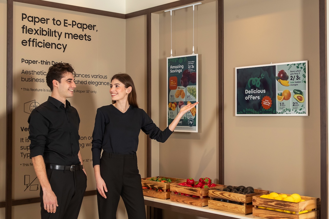 Samsung Redefines Signage with Color E-Paper and AI - Geeky Gadgets