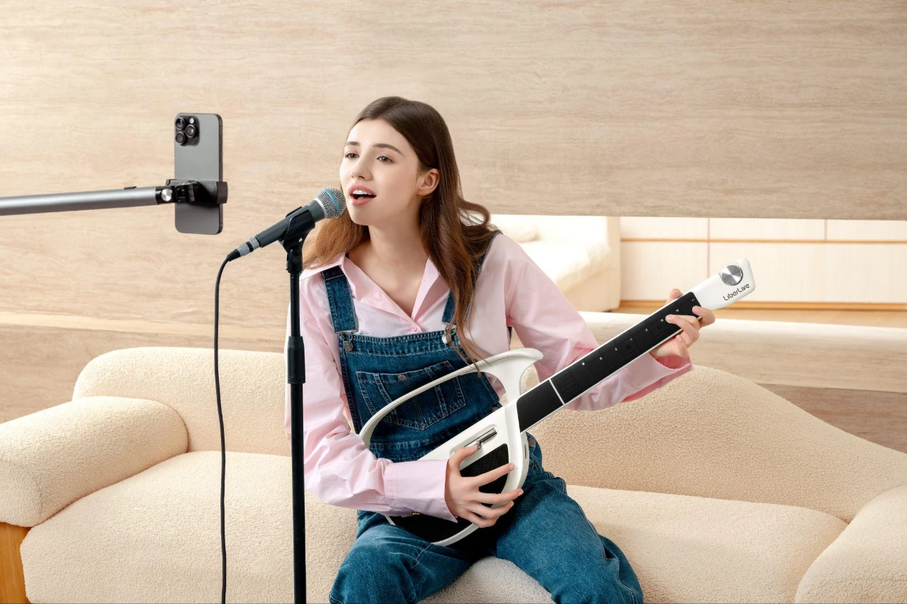 LiberLive C1 Review: The World’s First Stringless Smart Guitar Is Now ...