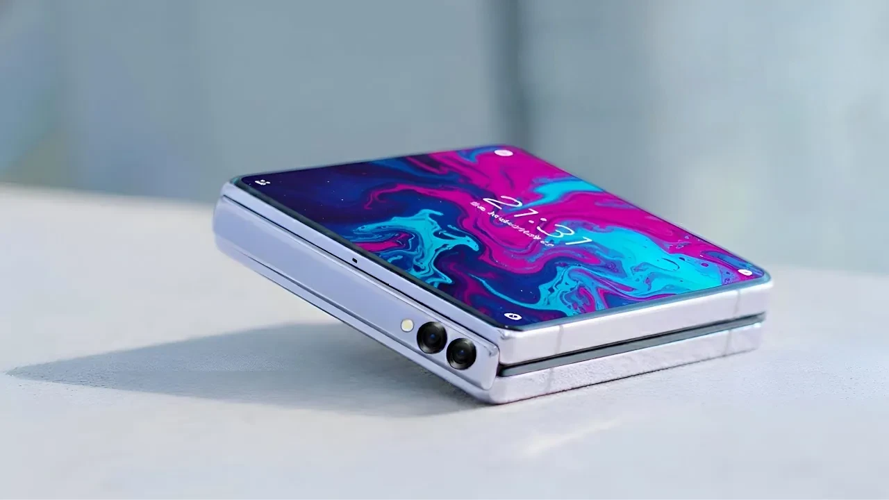 Samsung Galaxy Z Flip 8 Leak: Major Redesign and Features - Geeky Gadgets